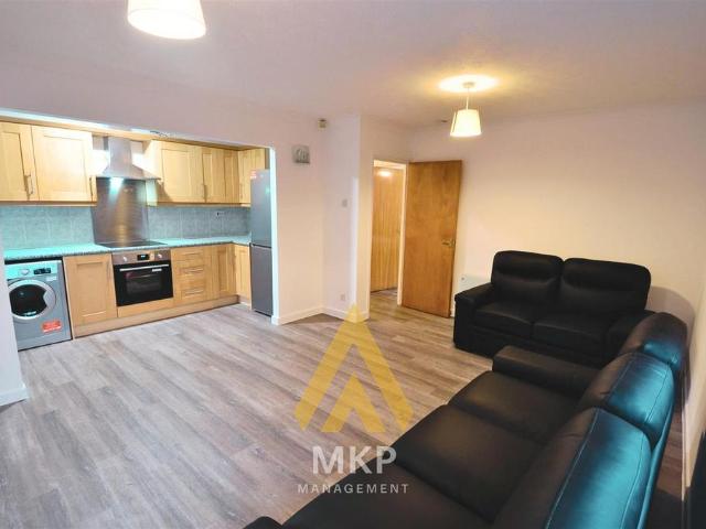 Bridge Street, Birmingham B1 2 bed flat to rent £1,175 pcm £271 pw