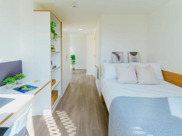 Bridge Street, Cardiff CF10, Room to rent, £767 pppm | PrimeLocation