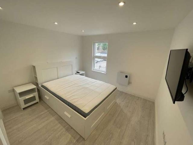 Bridge Street, Caversham, RG4