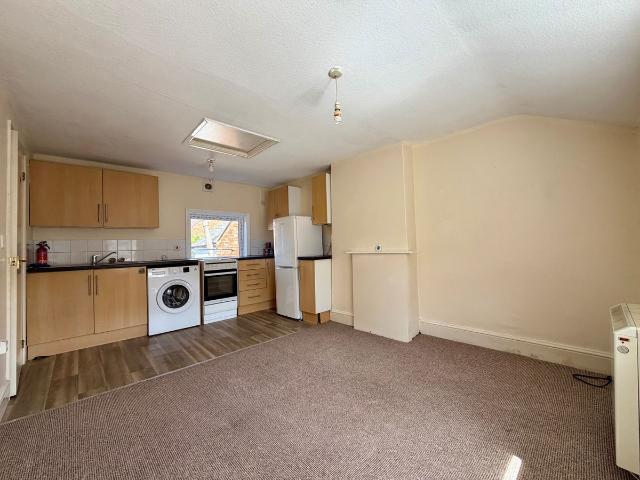 Bridge Street, Evesham WR11, 1 bed flat to rent, £550 pcm | PrimeLocation
