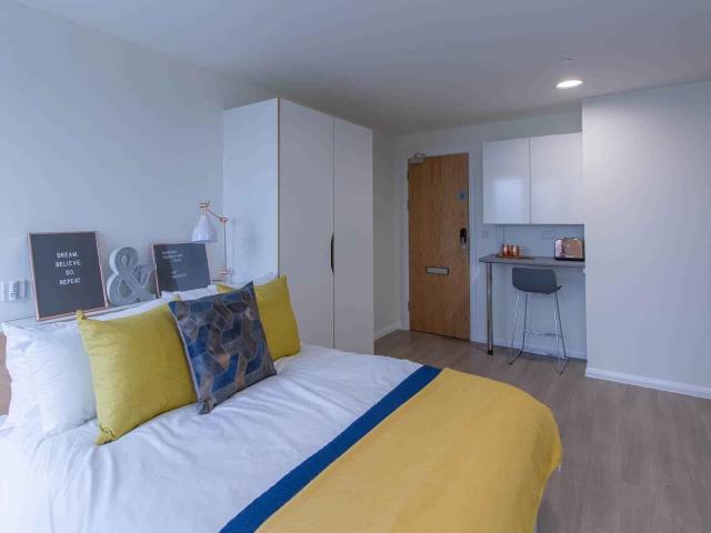 Bridge Street Exchange, Cardiff Has an Apartment