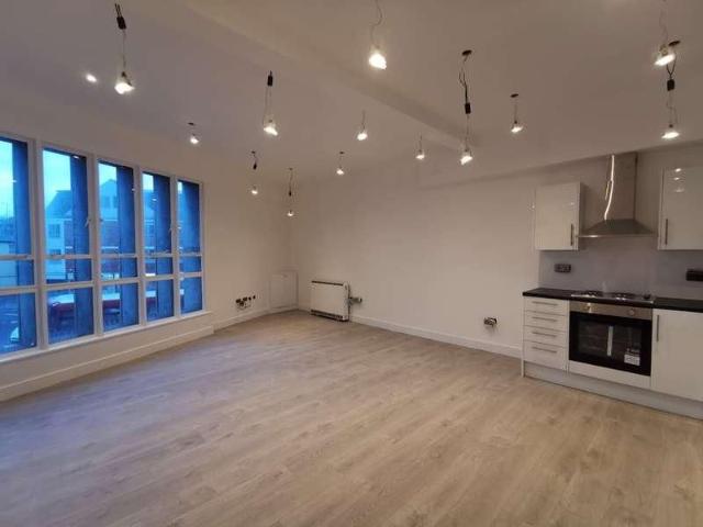 Bridge Street, Pinner, HA5