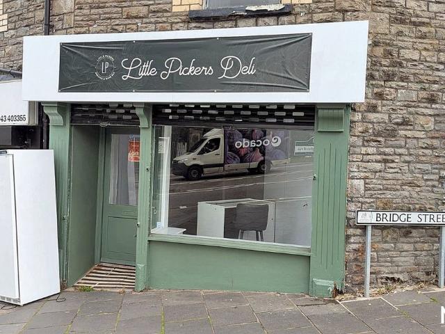 Bridge Street, Pontypridd CF37, 1 bed terraced house to rent, £575 pcm | PrimeLocation