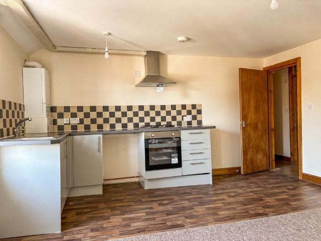 Bridge Street, Reading RG4 2 bed flat to rent £1,150 pcm £265 pw