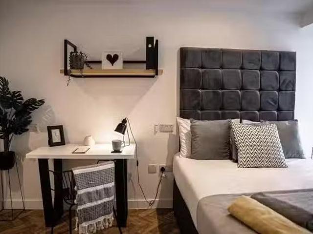 Bridge Street Studios Studio Edition I