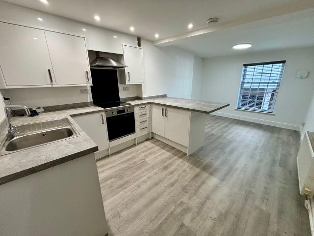 Bridge Street, Thetford IP24, 2 bed flat to rent, £1,250 pcm | PrimeLocation