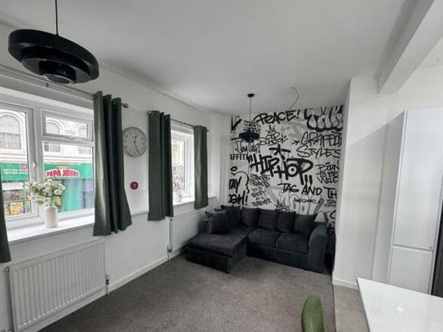 Bridge Street, Town Centre, 1 Bedroom Flat
