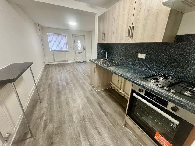 Bridge Street, Troedyrhiw CF48, 2 bed terraced house to rent, £600 pcm | PrimeLocation