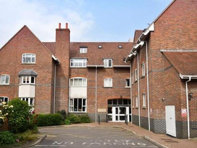 Bridge Street, Walton on thames, 2 Bedroom Retirement