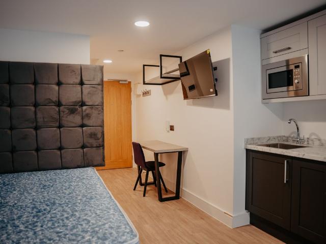 Bridge Street West, Birmingham B19, 1 bed flat to rent, £925 pcm | PrimeLocation
