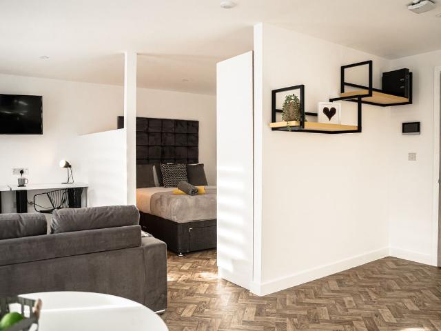 Bridge Street West, Birmingham B19, Room to rent, £1,200 pcm | PrimeLocation