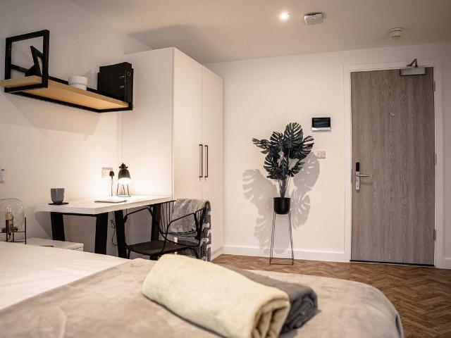 Bridge Street West, Hockley, Birmingham B19, Studio to rent, £900 pcm | PrimeLocation