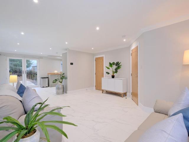 Bridge Street, Woodside, AB24 3 bed semi detached house to rent £1,195 pcm £276 pw