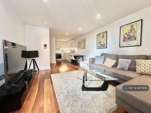 Bridge Place, London, SW1V 1 bed flat to rent £3,200 pcm £738 pw