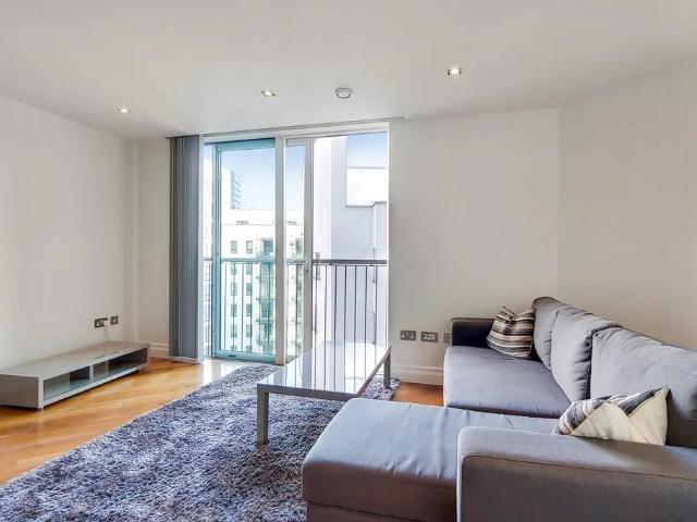 Bridge Place, LONDON 1 bed apartment to rent £2,799 pcm £646 pw