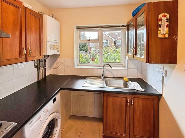 Bridge Road, Bagshot, Surrey, GU19 5AT
