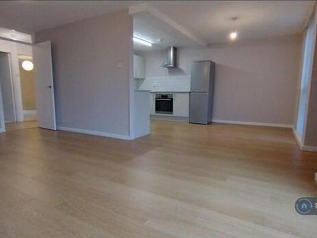 Bridge Road, Bristol, 2 Bedroom Flat