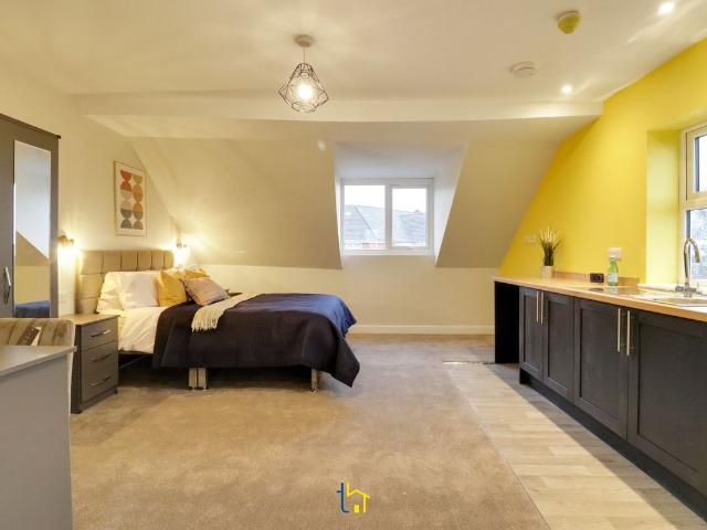 Bridge Road, Coalville LE67, Room to rent, £750 pcm | PrimeLocation