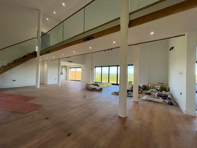 Bridge Road, HUNTINGDON, PE28 5 bed property to rent £2,800 pcm £646 pw