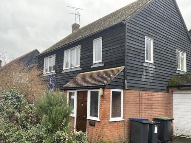 Bridge, Riverside Close, Canterbury, 2 Bedroom Maisonette