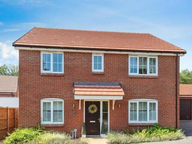 Bridge Walk, Haughley, 4 Bedroom Detached
