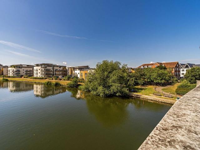 Bridge Wharf, Chertsey KT16, 2 bed flat to rent, £1,995 pcm | PrimeLocation