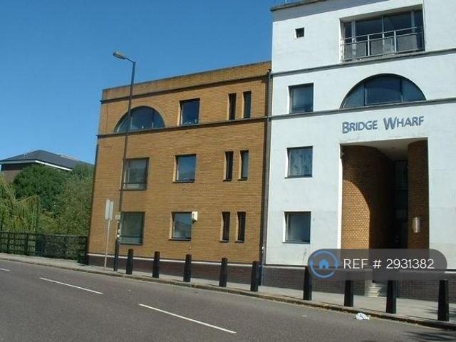 Bridge Wharf, London, N1 3 bed flat to rent £3,640 pcm £840 pw