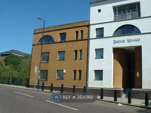 Bridge Wharf, London N1, 3 bed flat to rent, £3,796 pcm | PrimeLocation