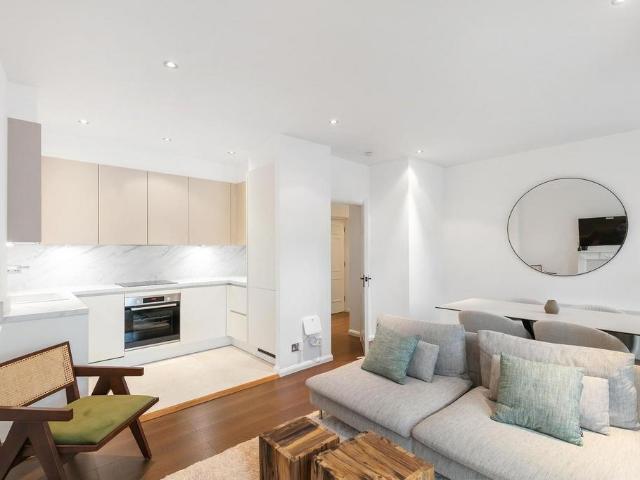 Bridge View Court, Grange Road, SE1 2 bed flat to rent £2,900 pcm £669 pw