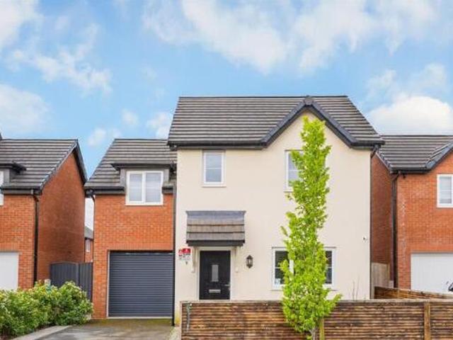 Bridgedale Road, Leigh, 3 Bedroom Detached
