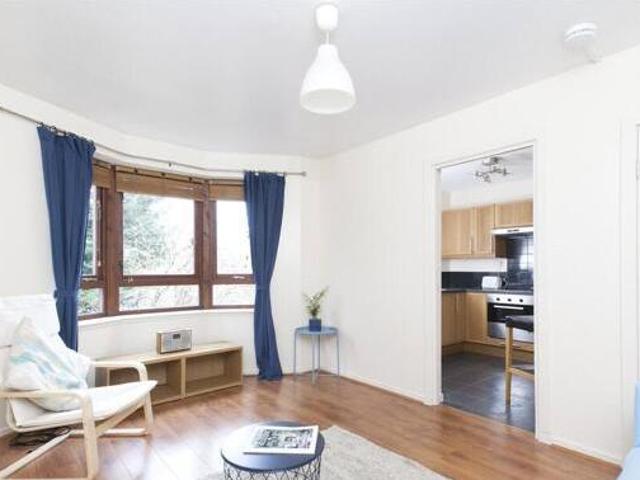Bridgegate Court, Peebles, 2 Bedroom Flat