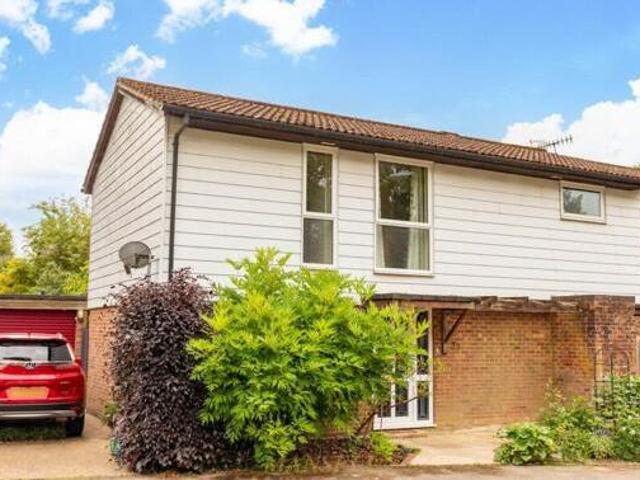 Bridgelands, Copthorne, 4 Bedroom Detached
