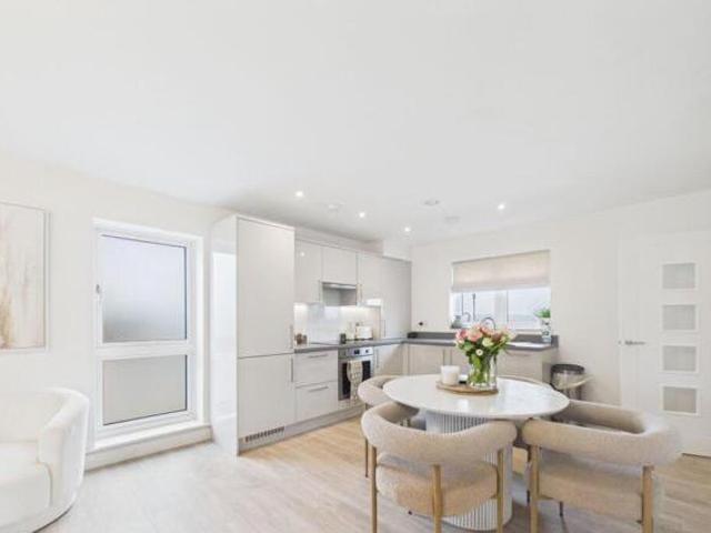 Bridgend House, Isambard Close, 1 Bedroom Flat