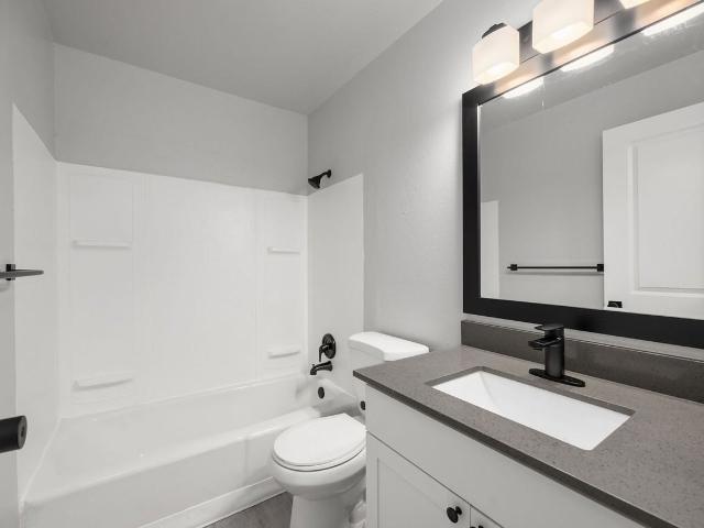Bridgeport Square 1 Bedroom Apartment for Rent at 4401 76th Ave W, University Place, WA 98466 University Place