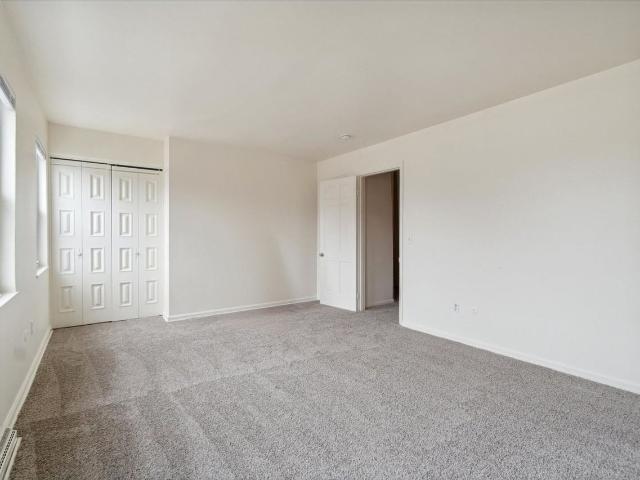 Bridgeport Village HKQ Investment Group LLC 3 Bedroom Apartment for Rent at 2601 Germain Dr, Saginaw, MI 48601