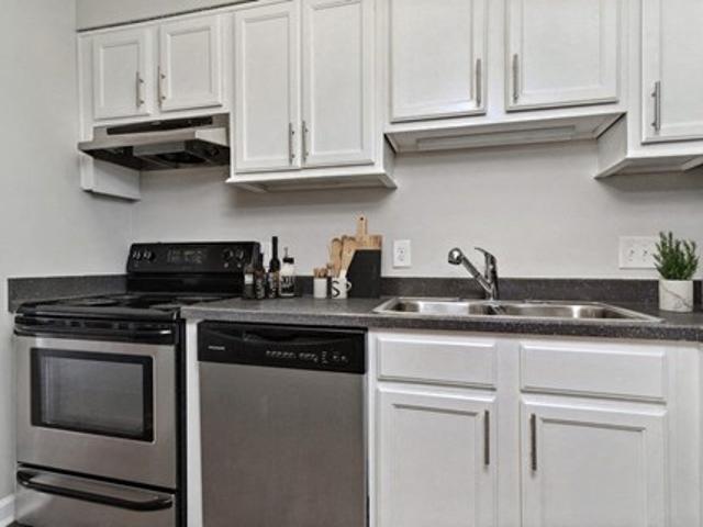 Bridges at North Hills 2 Bed 1 Bath