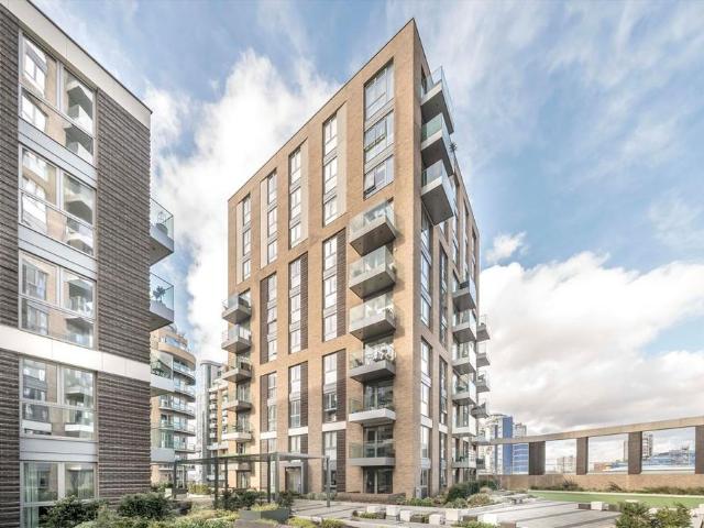 Bridges Court Road, London SW11 1 bed flat to rent £2,448 pcm £565 pw