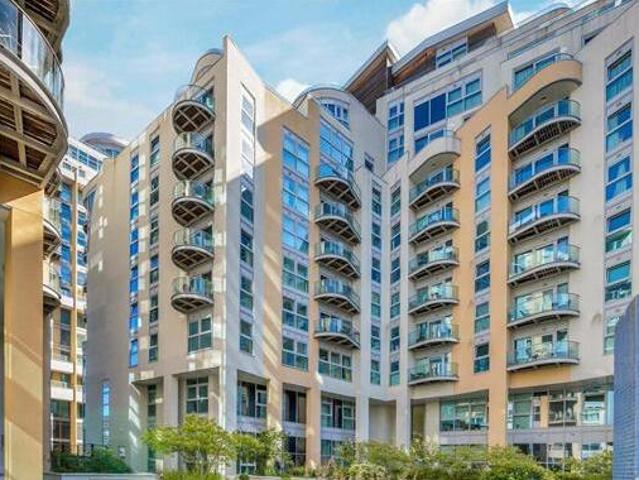 Bridges Court Road, London, 1 Bedroom Apartment