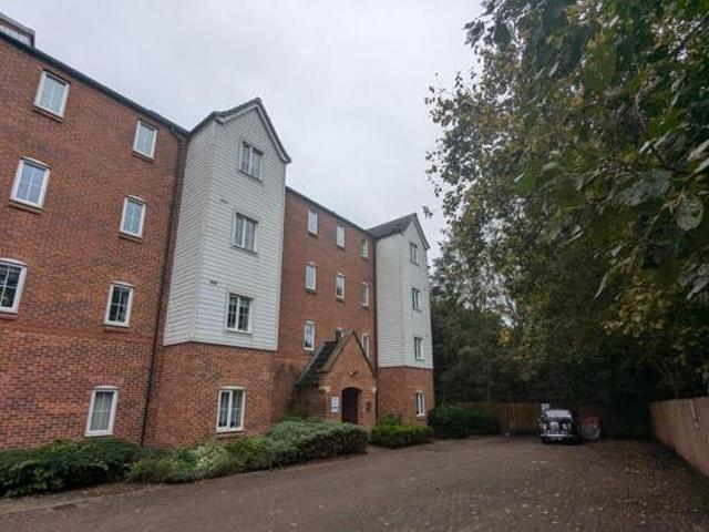 Bridgeside Close, Brownhills, 2 Bedroom Apartment
