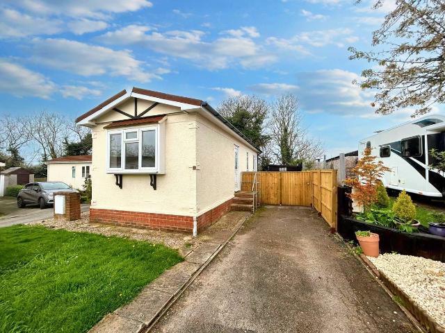 Bridgford Court Caravan Park, Nottingham NG13, 2 bed bungalow to rent, £775 pcm | PrimeLocation