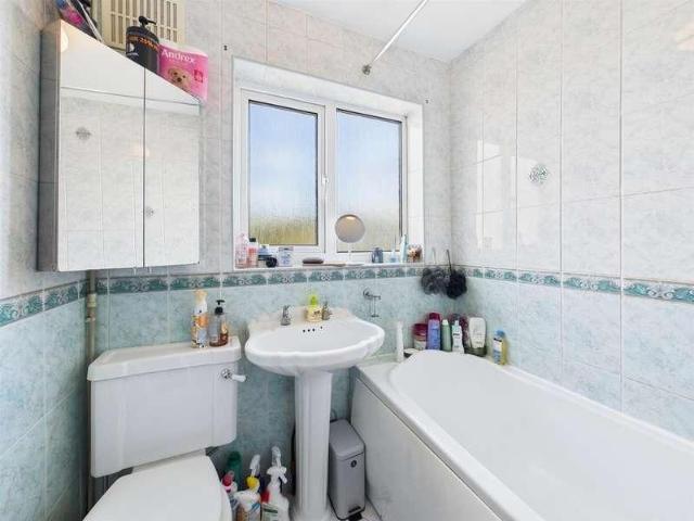 Bridgwater Road, Ruislip, HA4