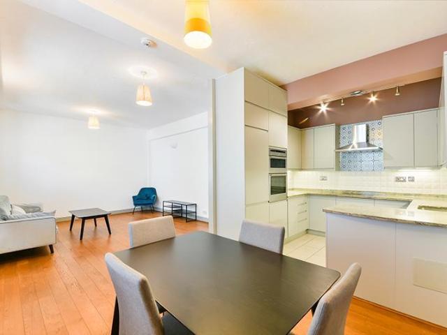 Bridewell Place, London, E1W. 2 bed flat to rent £2,990 pcm £690 pw