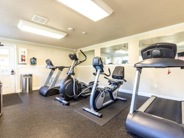 Bridlewood 1 Bedroom Apartment for Rent at 13210 97th Ave Ne, Kirkland, WA 98034