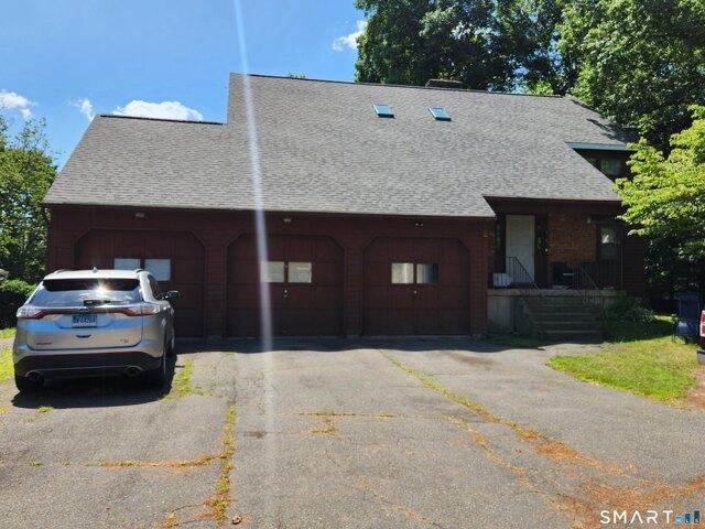 Bridle Path, Newington, Home For Sale
