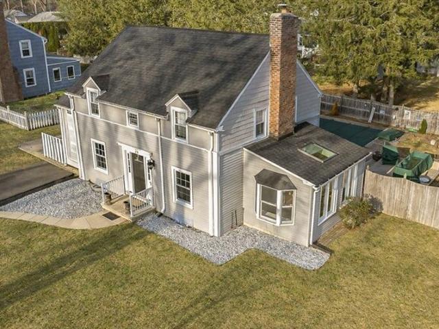 Bridle Path Rd, Springfield, Home For Sale
