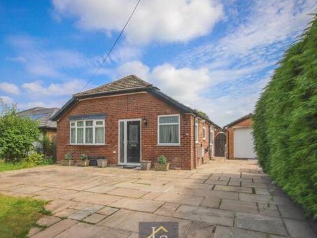 Bridle Road, Woodford, 2 Bedroom Bungalow
