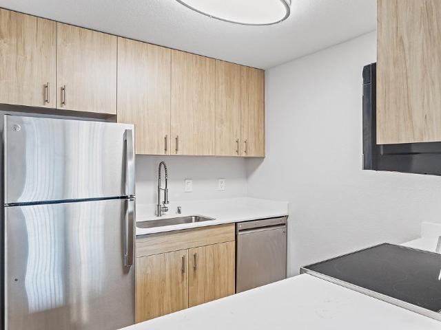 Bridle Trails 2 Bedroom Apartment for Rent at 6600 130th Ave Ne, Bellevue, WA 98033 Bridle Trails
