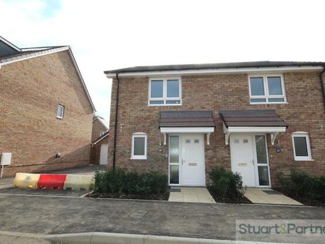 Bridleside, Hassocks BN6, 3 bed semi detached house to rent, £2,125 pcm | PrimeLocation