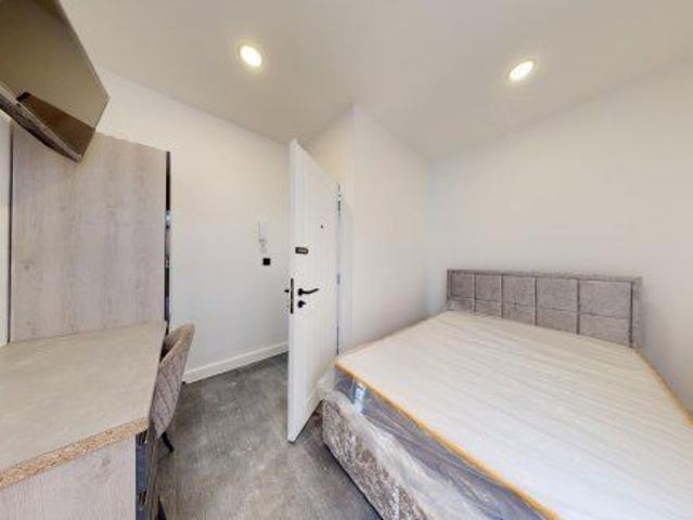 Bridlesmith Gate, Nottingham NG1, Room to rent, £542 pppm | PrimeLocation