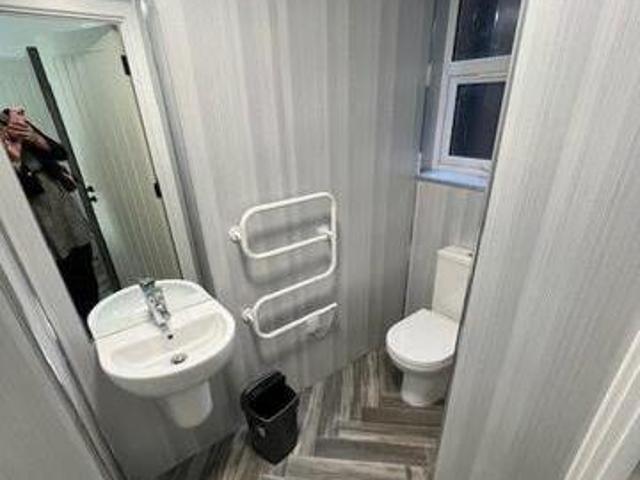 Bridlesmith Gate, City Centre, Studio Flat For